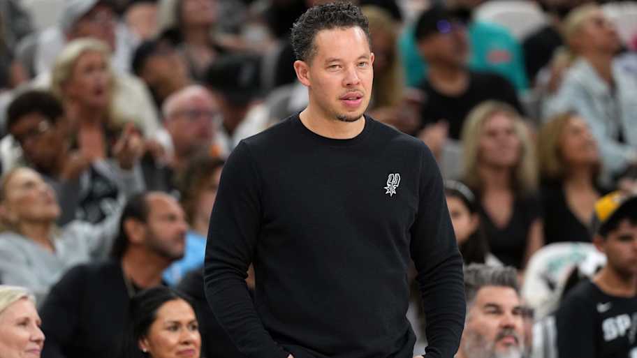Spurs keep reaping the benefits from believing in once-struggling rookie