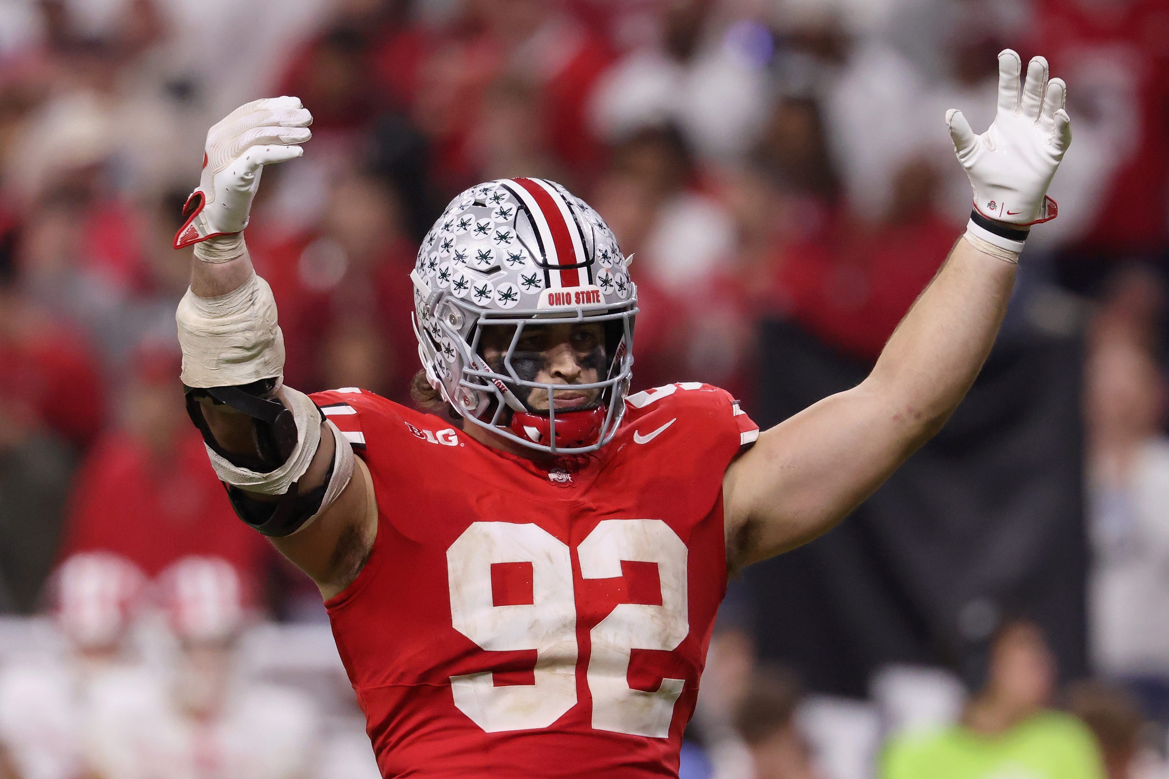 Salary cap hit and contract details for Colts' DE Caden Curry