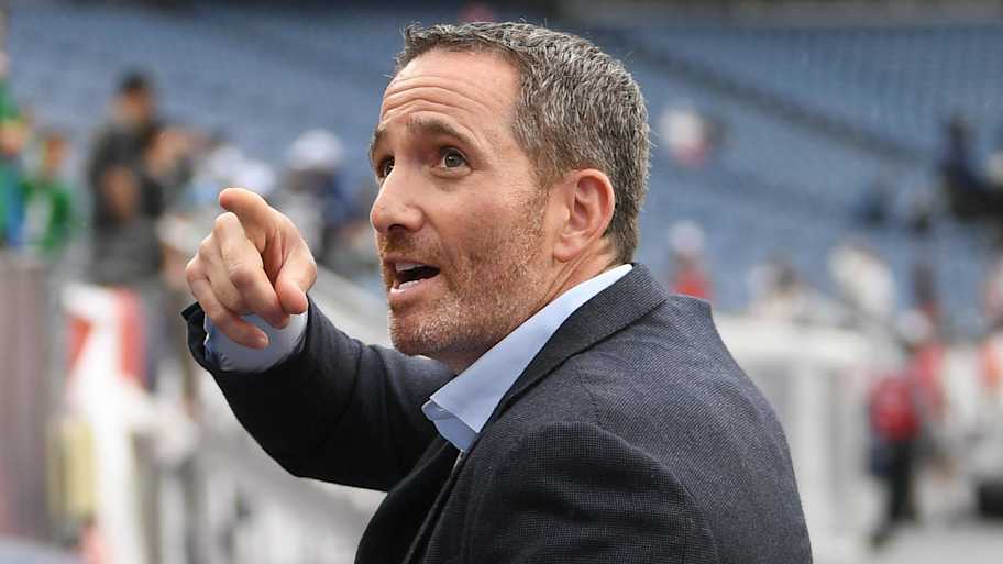 Eagles aren't as concerned about pivotal position group as worried fans are