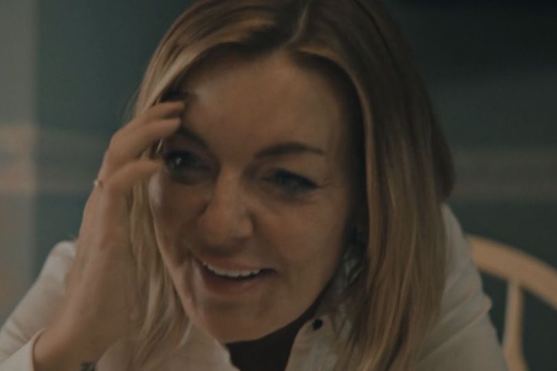 BBC The Cage viewers praise 'top notch' moment in background of show