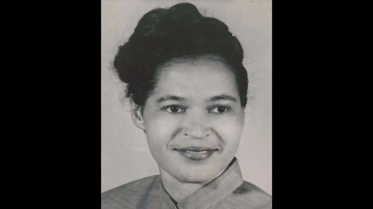 Quote of the day by Rosa Parks: "You must never be fearful about what ...