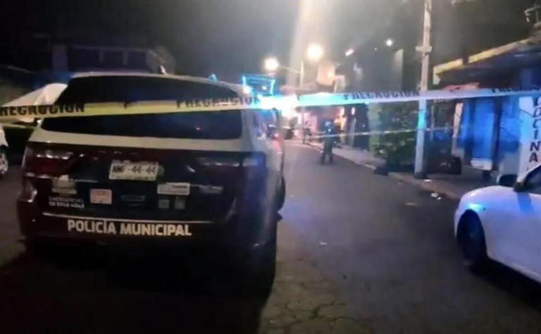 Asesinan a hombre frente a bar en Nezahualcóyotl; lo persiguieron y le ...