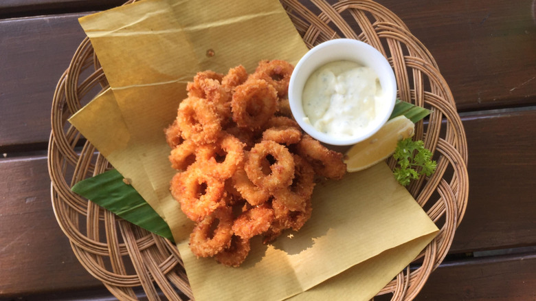 The 13 best sauces to use for calamari outside of marinara