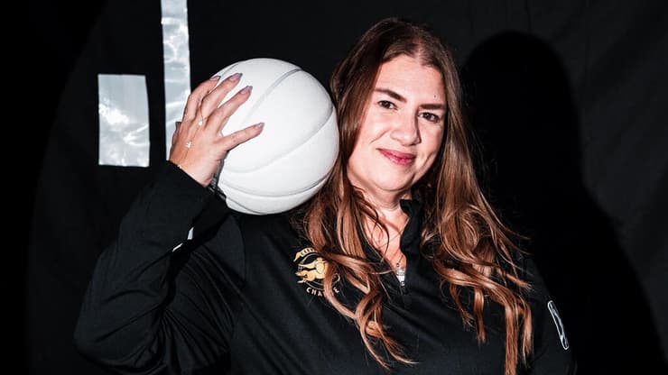 ריאיון בלעדי | "אין היום איש צוות ב-NBA שלא יודע מי זו לירון פנאן"