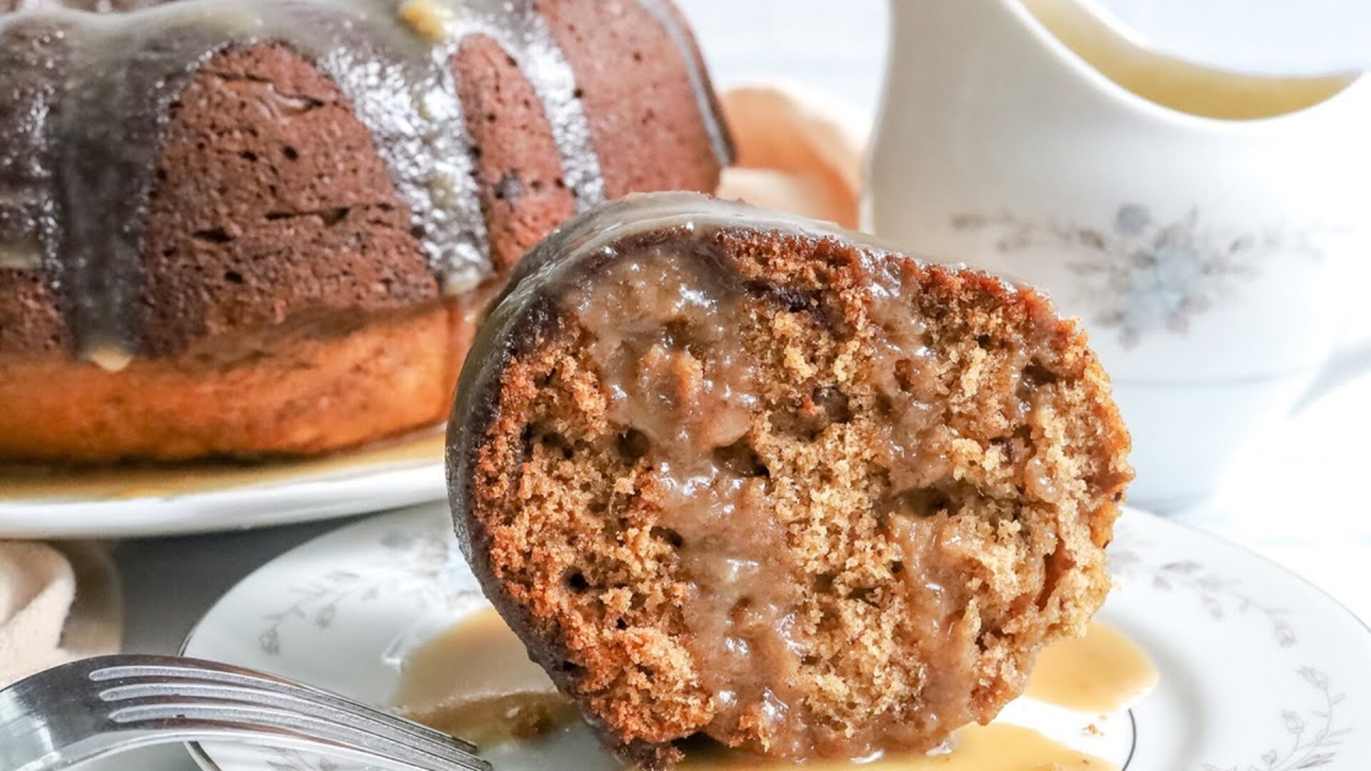 Sticky toffee pudding bundt cake recipe