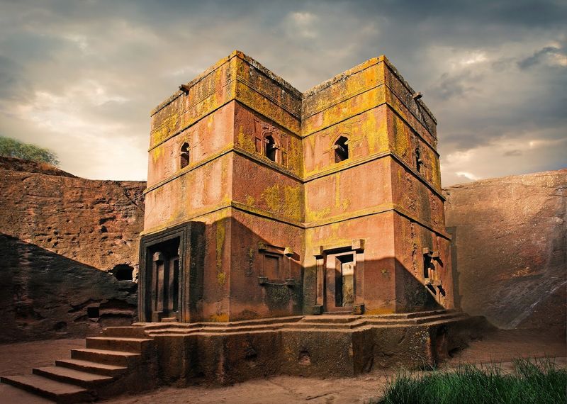 13 best things to do in Africa that show more than the usual travel picture