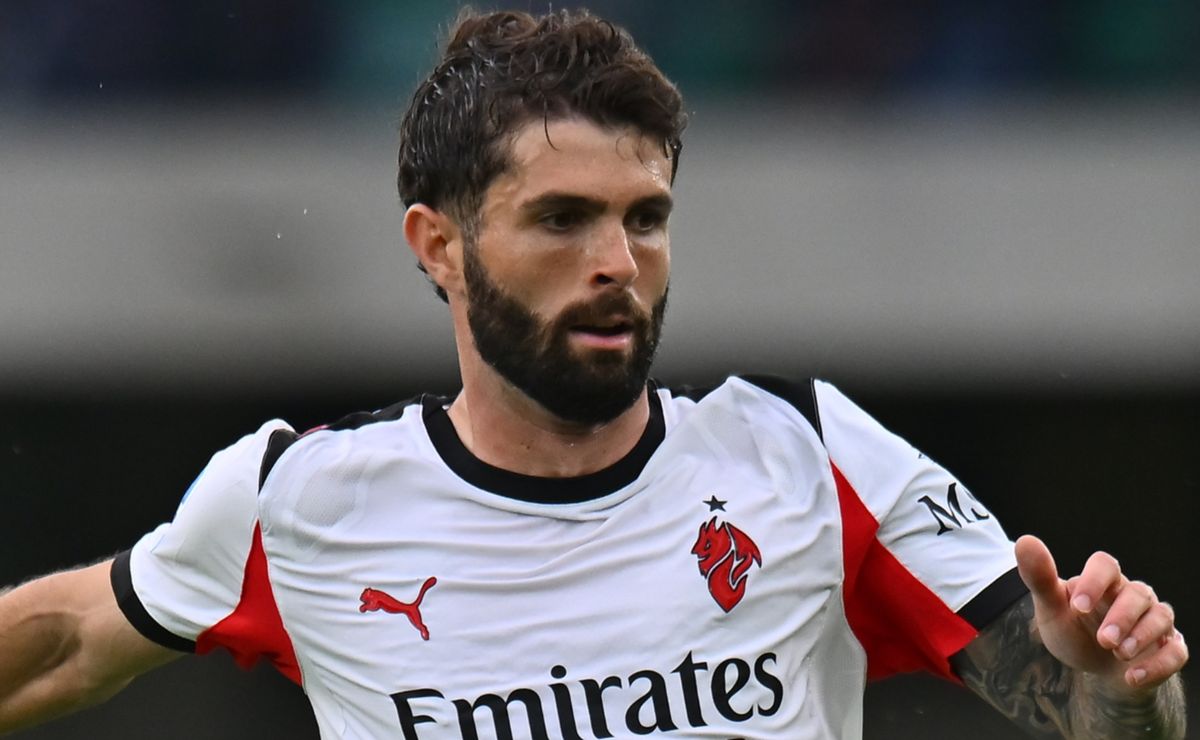 Is Christian Pulisic playing today? Confirmed lineups for AC Milan vs ...