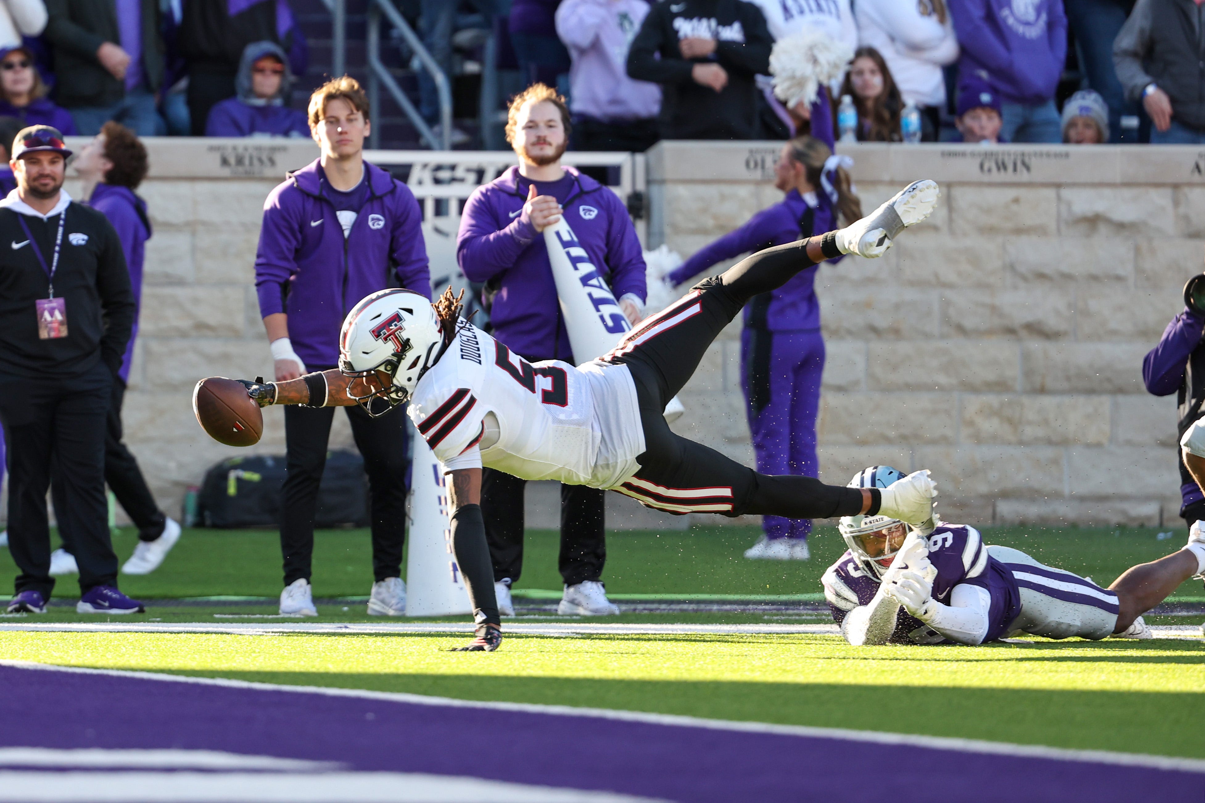 4 things to know about Dolphins third-round pick Caleb Douglas