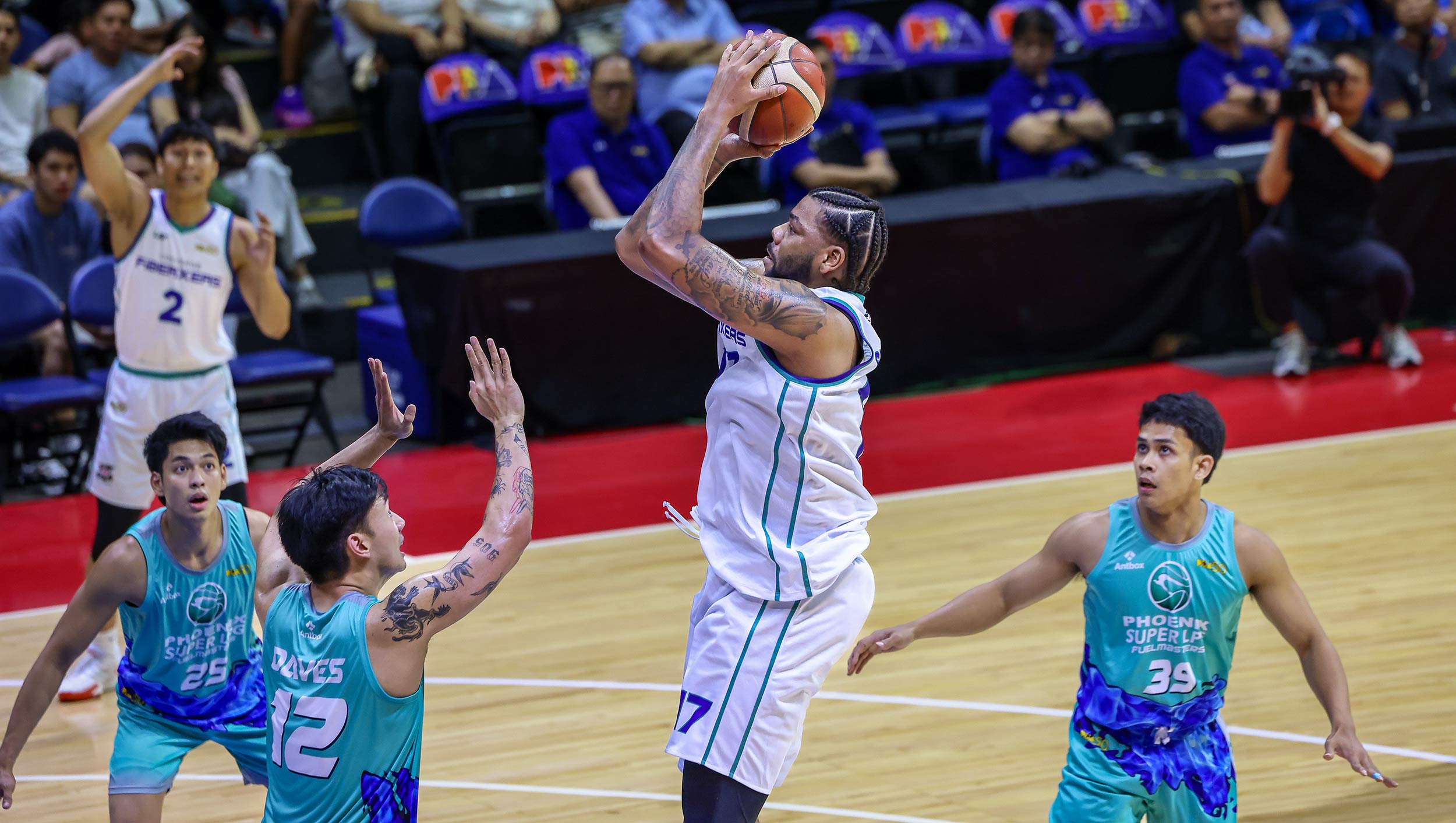 PBA: Converge coach not surprised by Donovan Smith’s performance