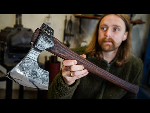 Forging a Bearded Axe "Aplungen"