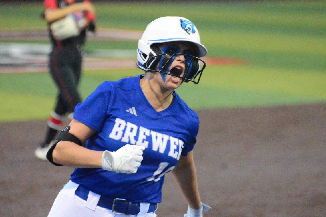 Fort Worth-area UIL high school softball area-round pairings and results