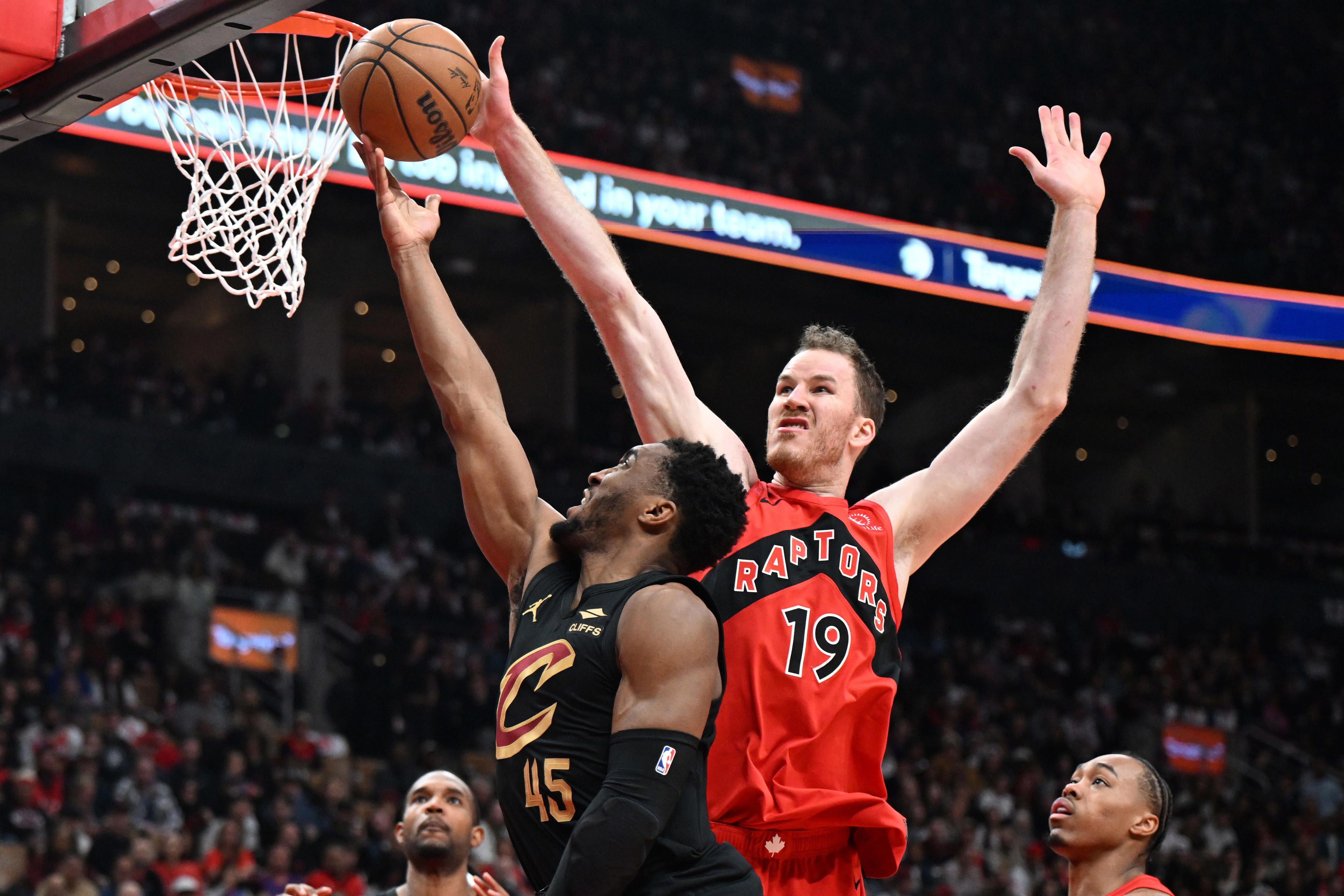 Cavaliers score, recap vs Raptors in Game 4 of NBA playoff series
