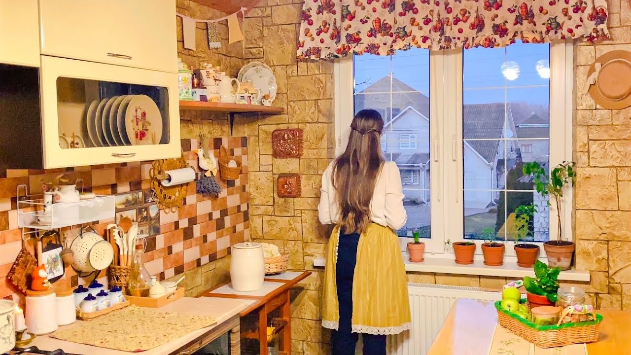 Endless winter days. Slow living in the countryside. Cooking and sewing