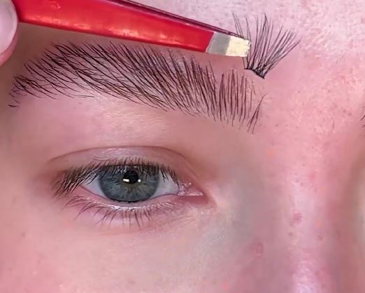Essential makeup hacks you can't miss