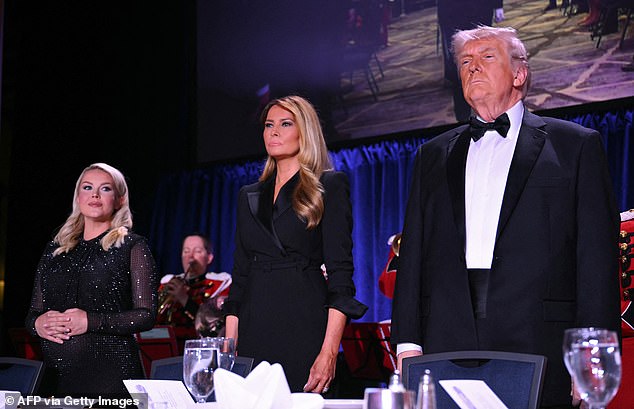 Karoline Leavitt shares dramatic behind-the-scenes photos in the Oval ...