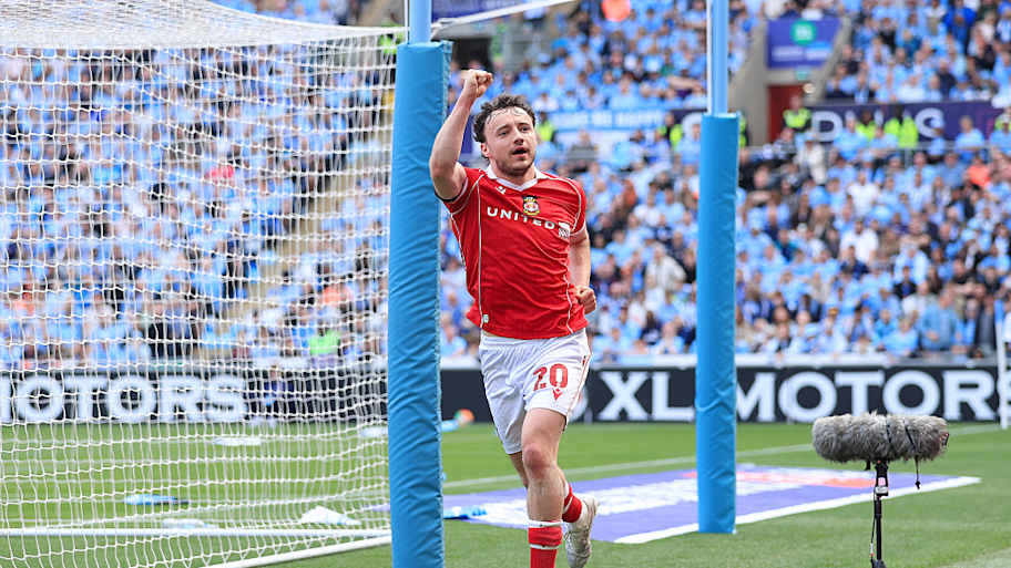 What happens if Wrexham finish level on points with Hull City, Derby County