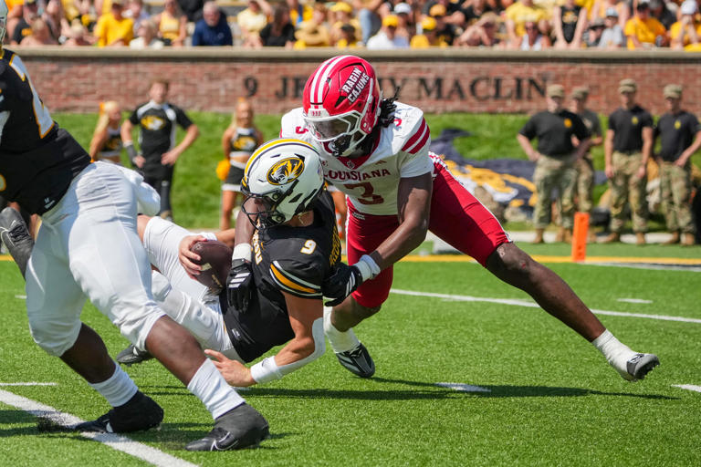 Watch new 49ers LB Jaden Dugger's college highlights