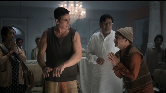 Bhooth Bangla box office collection day 10: Akshay Kumar film shows ...