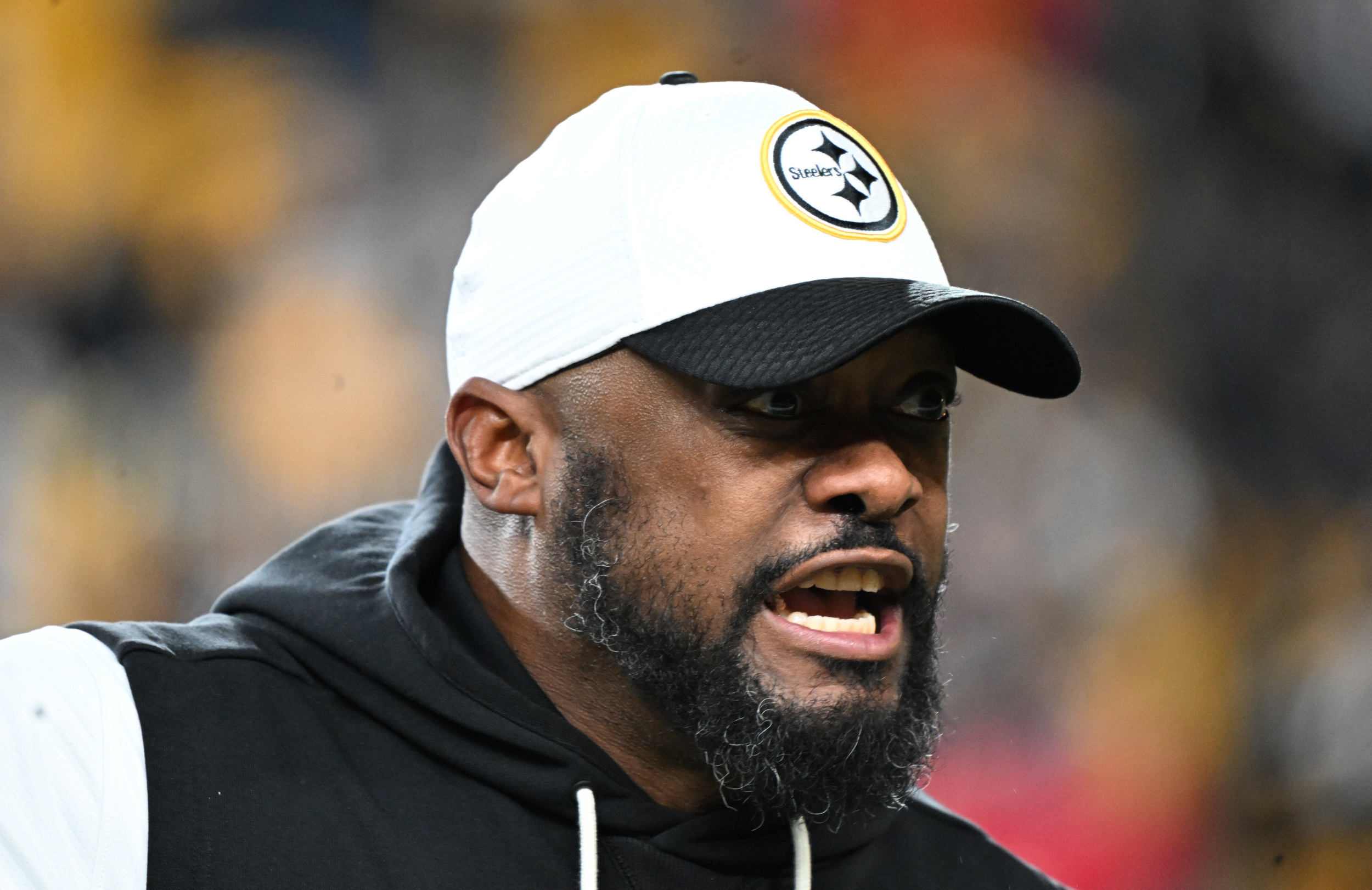 Mike Tomlin gives Steelers fans strong indication on Aaron Rodgers ...