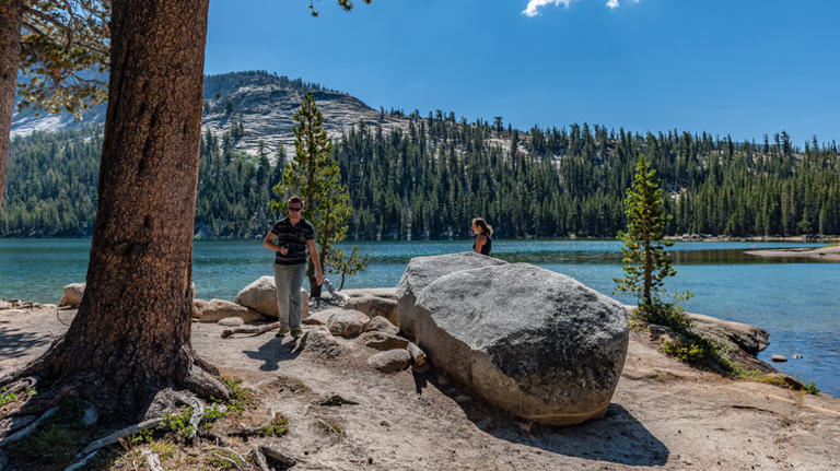 California's 'jewel of the high country' is an alpine lake tucked in ...