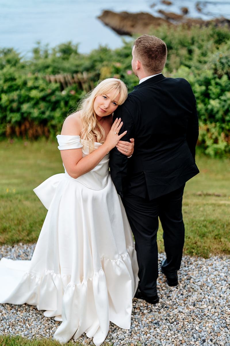Pride and prejudice romance meets 90s nostalgia: Aoibhé & Ryan