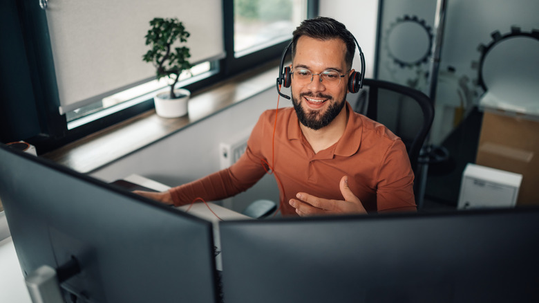 Why Consumer Reports says the best monitor size for your home office ...