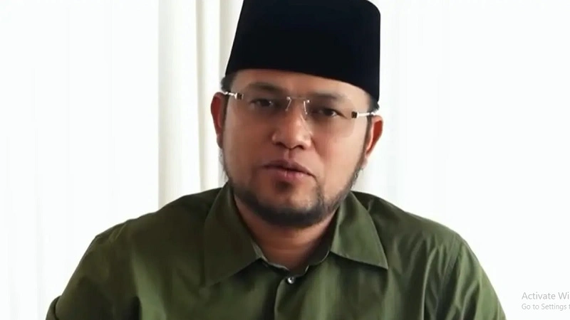 Usai didemo 3.000 massa, Gubernur Kaltim minta maaf dan copot keluarga ...