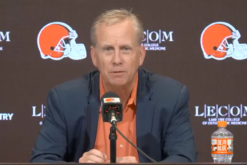 Cleveland Browns coach flabbergasted by Shedeur Sanders question during ...