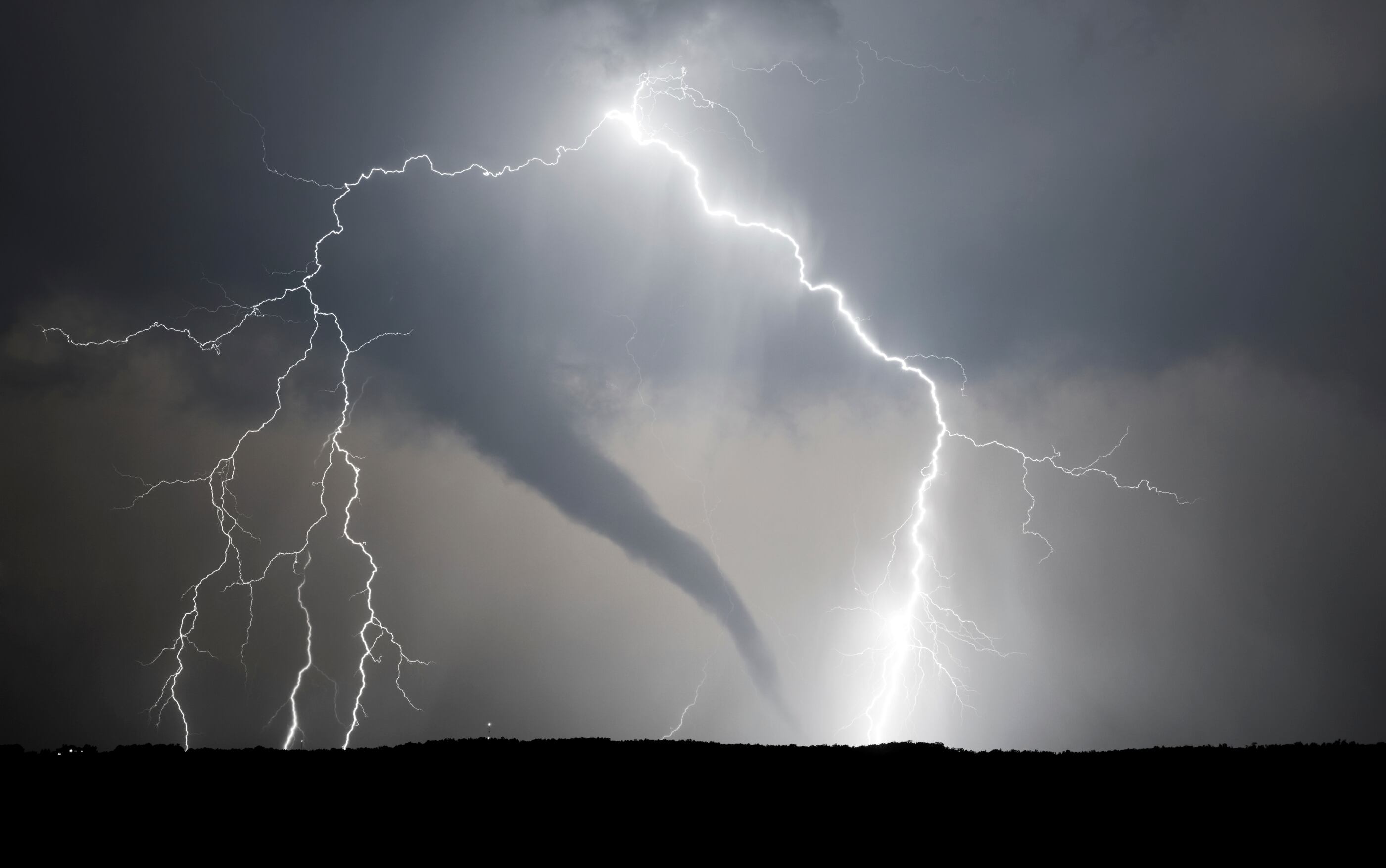 NWS: Tornado warning issued for Osage County