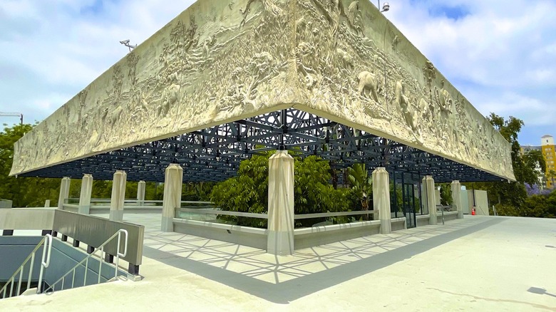 The museum at California's iconic Los Angeles landmark is closing down ...