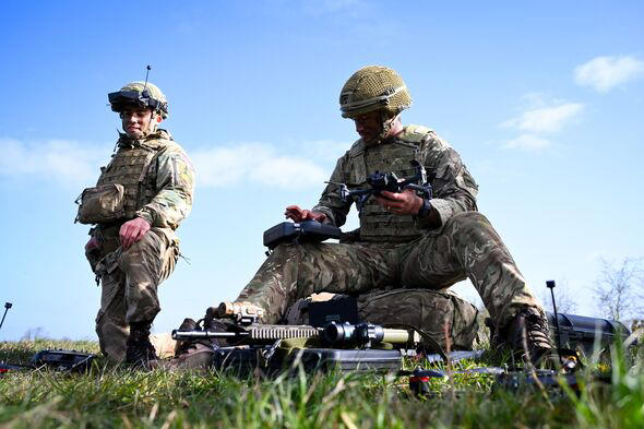 Rookie troops rapidly trained in 'end-to-end kill' systems to be UK's ...