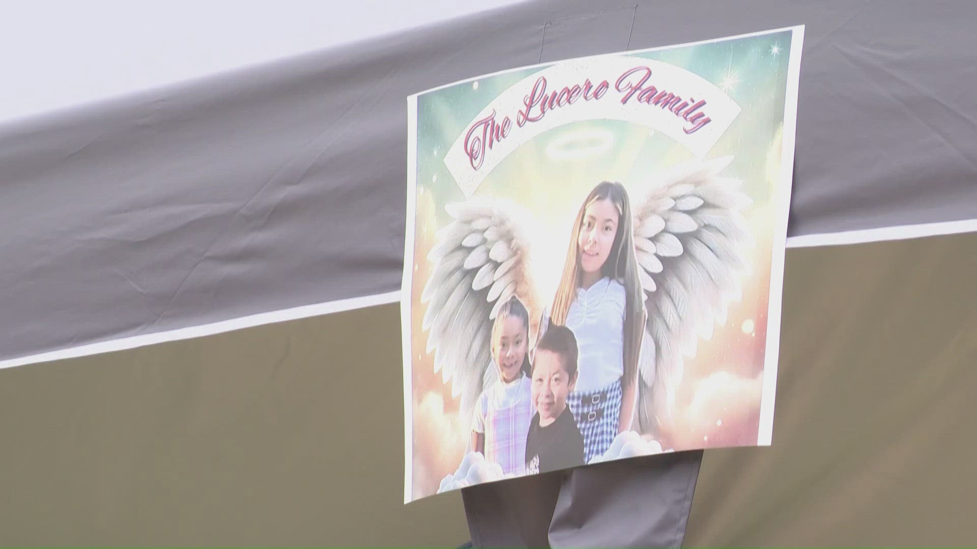 Community holds fundraiser for family who lost 3 children in house fire