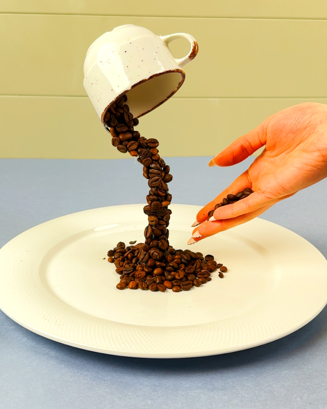 The perfect coffee-themed decoration ☕👀