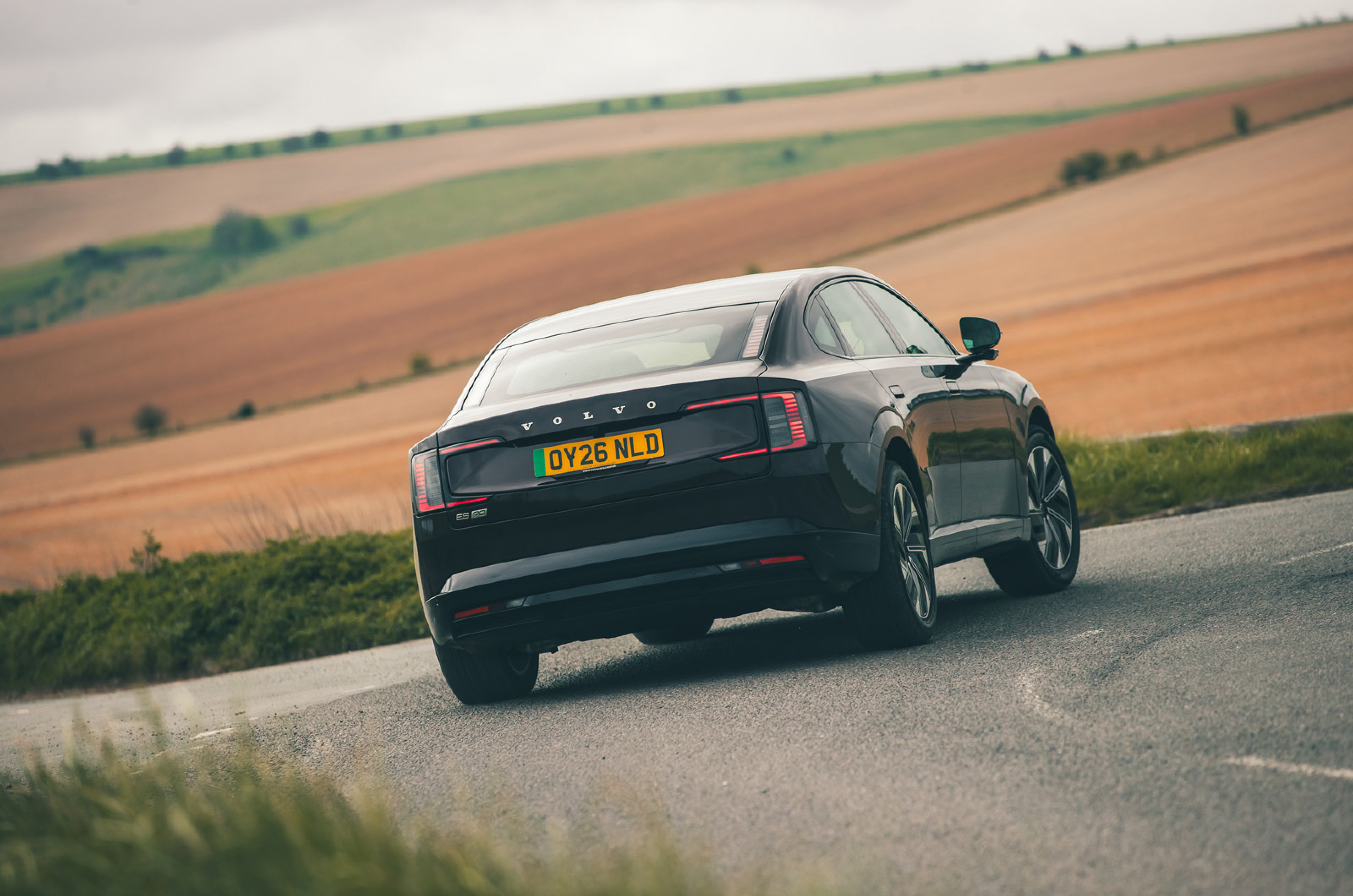 Essai de la Volvo ES90 : cette berline électrique est-elle la meilleure ...