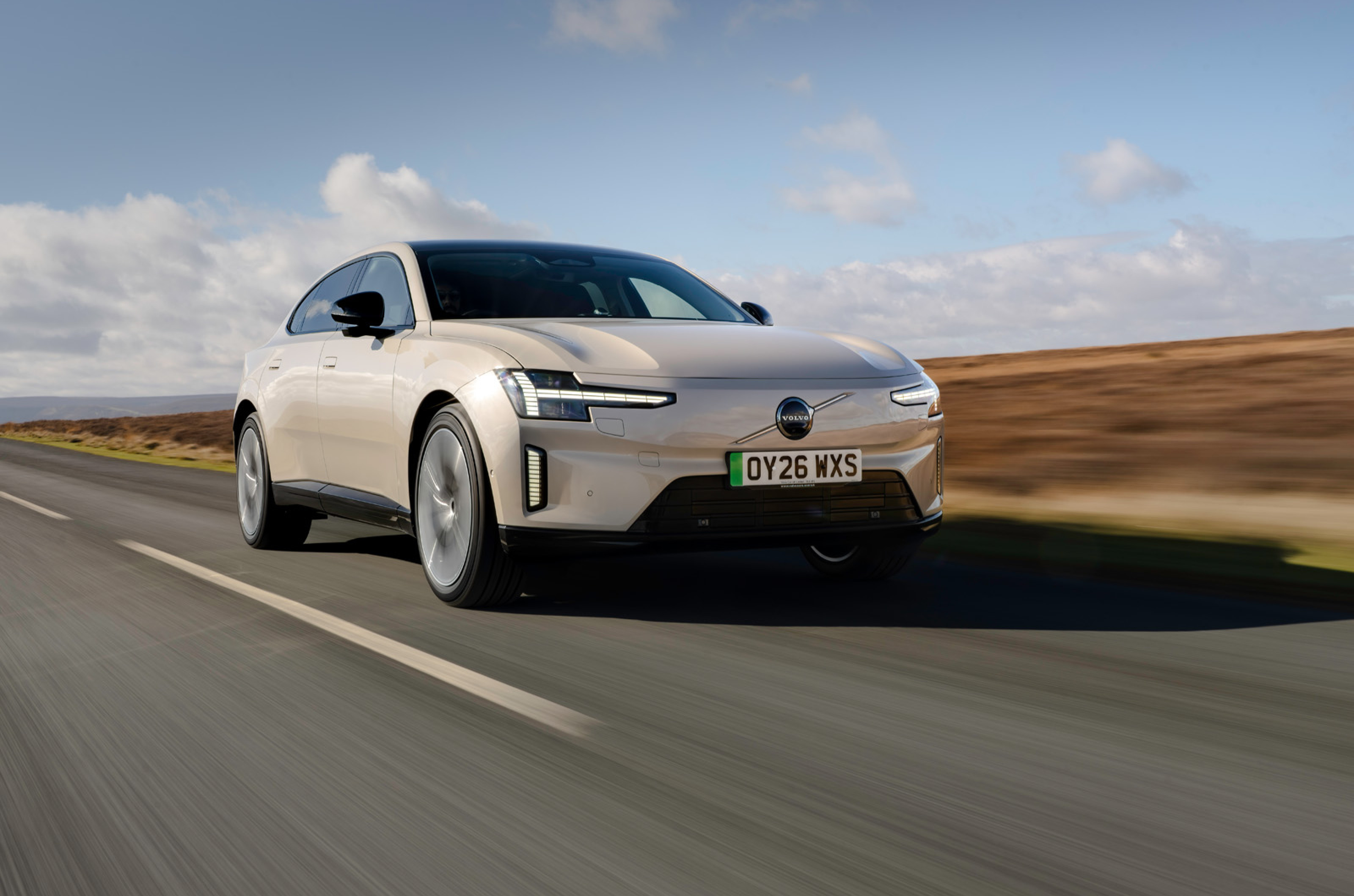 Essai de la Volvo ES90 : cette berline électrique est-elle la meilleure ...