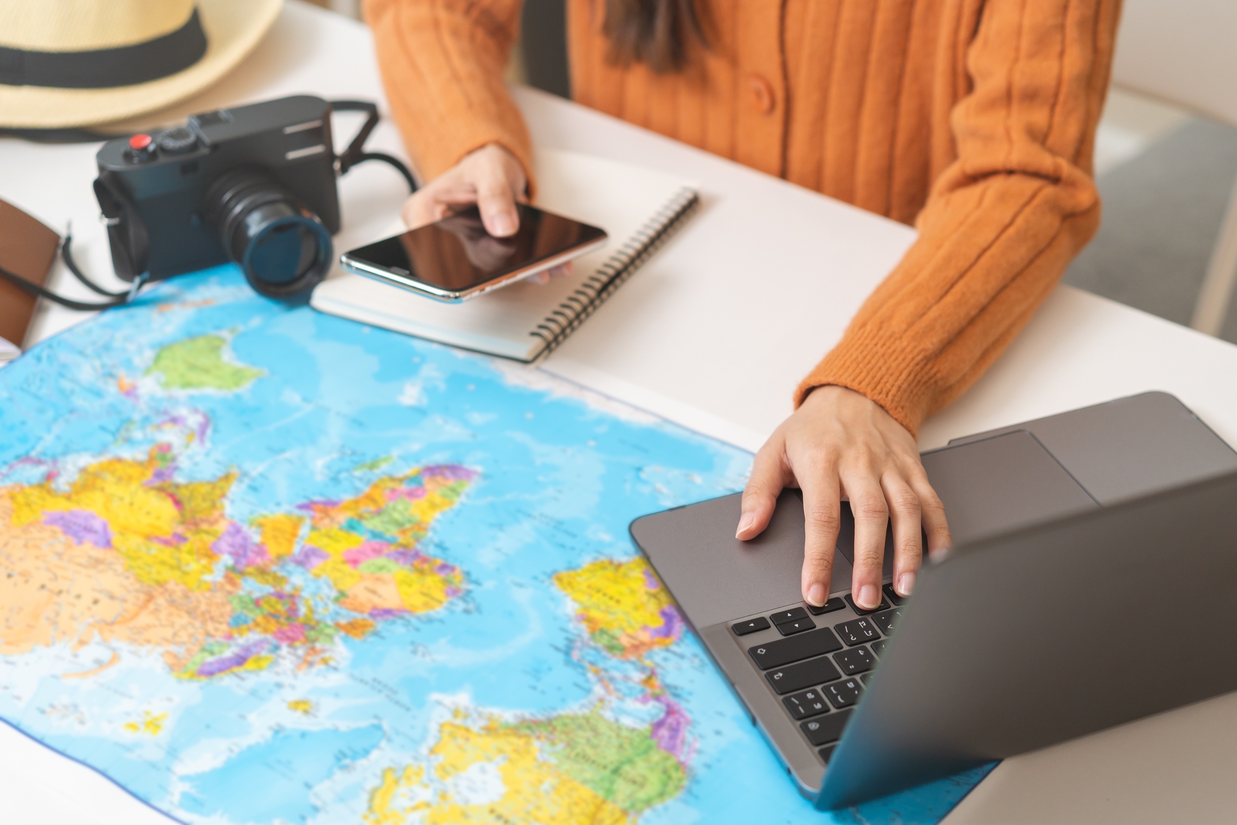 20 safety tips to use while traveling solo