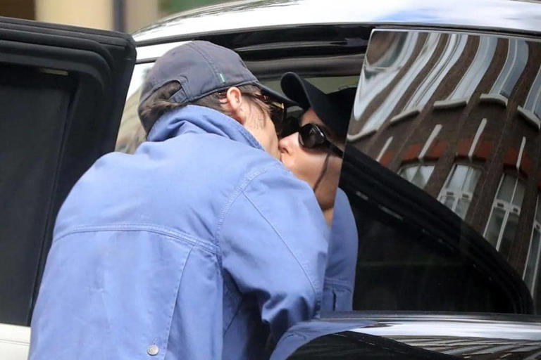 8 bulan pacaran, Harry Styles diduga sudah melamar Zoë Kravitz!
