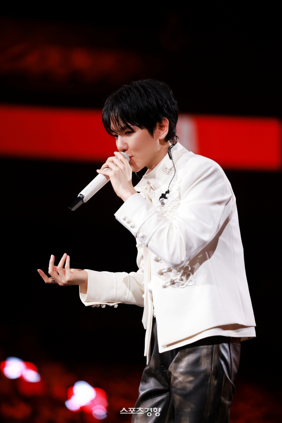 Baekhyun featured in more than 10 Weibo real-time search keywords