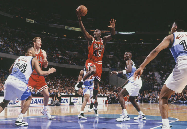 “It was a ballet move”: Michael Jordan reveals the real story behind ...