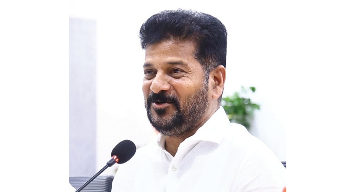 Take Prajavani closer to people: CM to officials