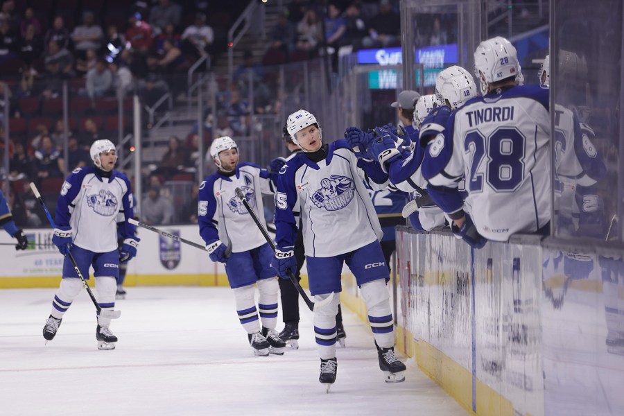 Syracuse Crunch grab playoff win over Cleveland Monsters