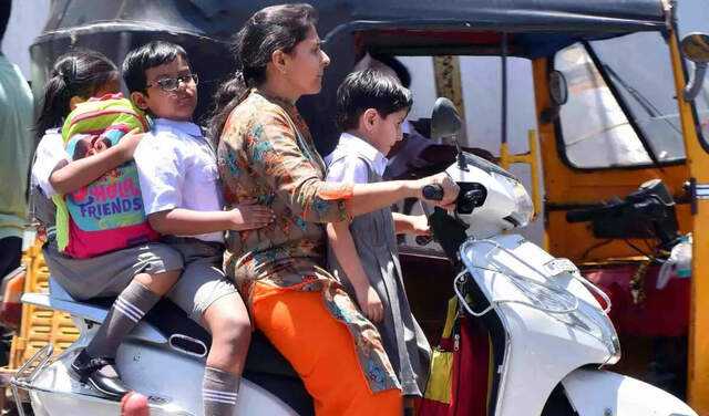Rising temperatures prompt early school holidays in India