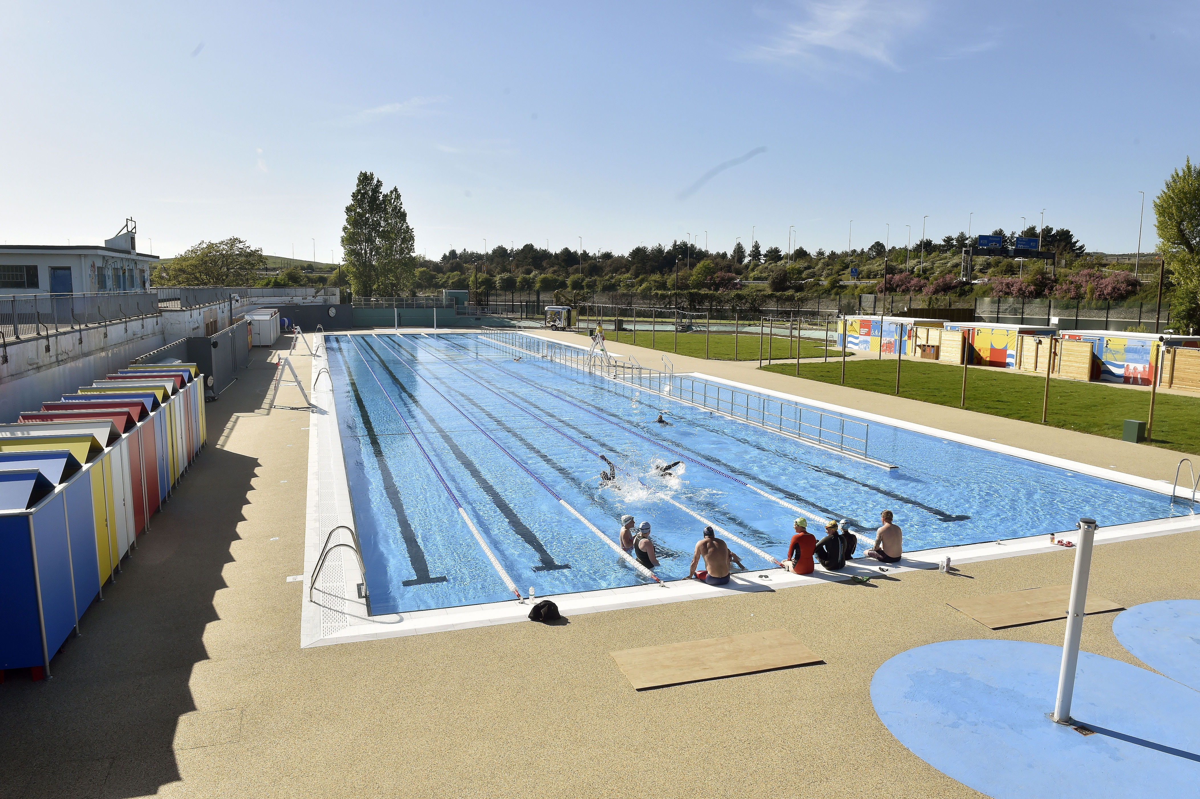 Swimmers take plunge at Hilsea Lido for first time in four years after ...