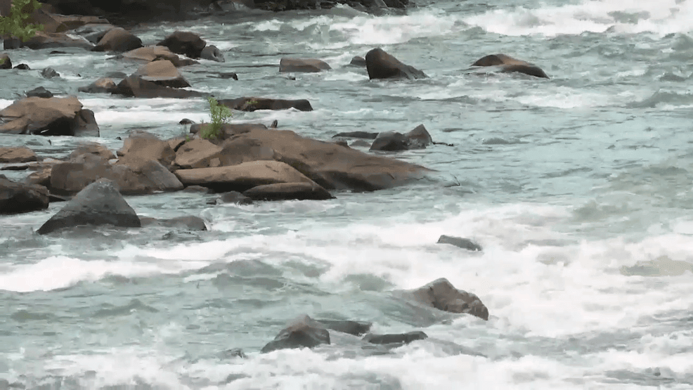 Cleveland man falls out of raft in the Ocoee River, dies at hospital ...