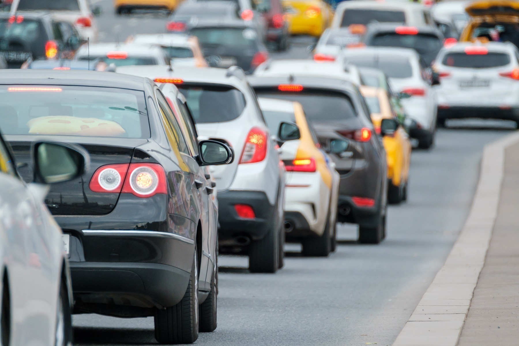 M3: Crash near Winchester Services causes queueing traffic