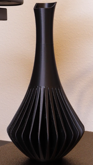 3D printed MCM vase perfect for modern flower decor