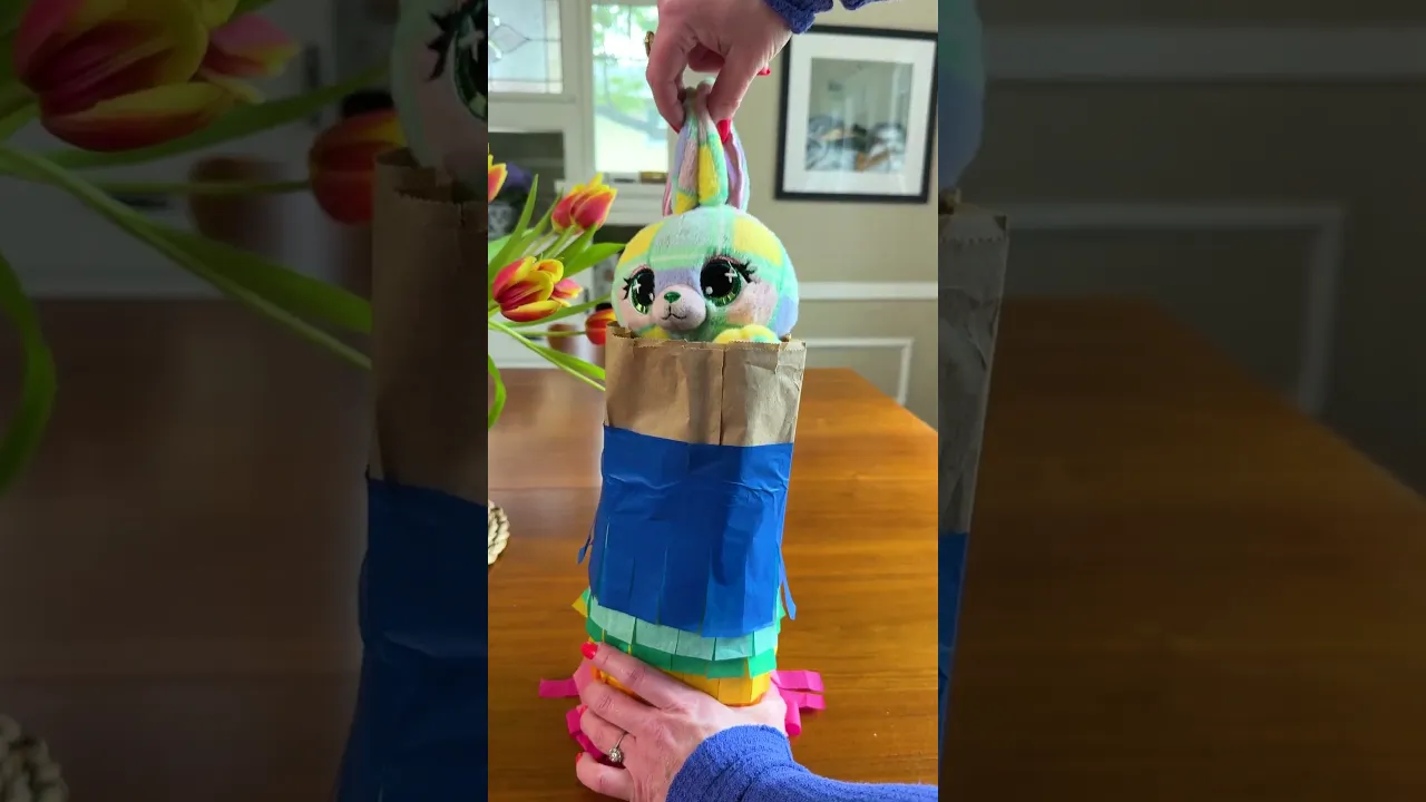 How to make a paper bag piñata! 🍬 #kidsparty #pinata #candy