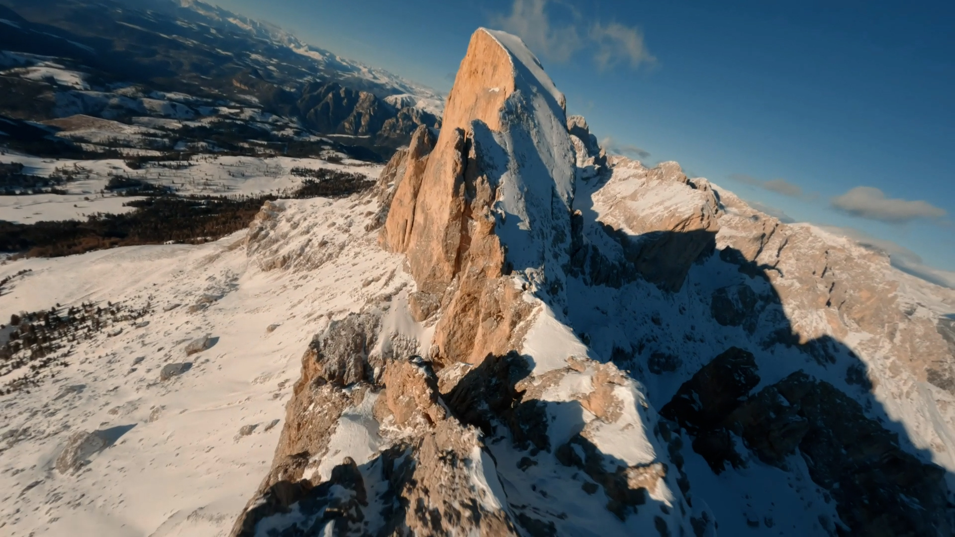 Mountain surfing: Thrilling footage chasing Europe's peaks, part 2