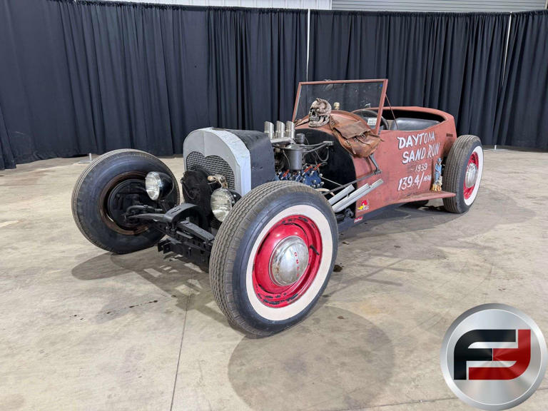 1946 Ford rat rod heads to Big Boy Toy auction with custom styling and ...