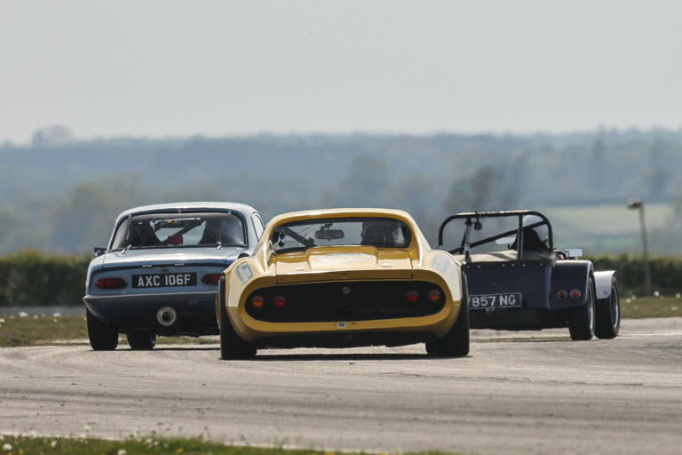 Harrison and Gadd hit classic FF1600 gold at Snetterton HSCC season opener